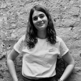 Laura Ritter - Online Editor