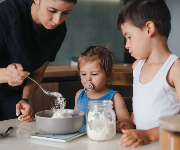 Kamelle: Was das süße Wort bedeutet und woher es kommt