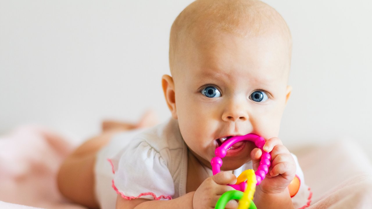 Wenn Babys zahnen: 6 Tipps für schnelle Besserung