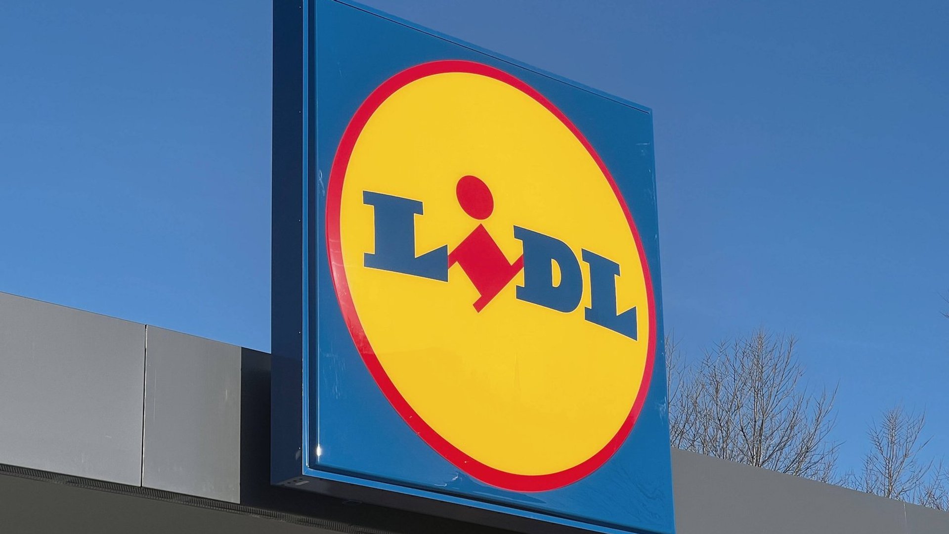 Schnäppchen: Alle lieben diese türkisfarbene Retro-Mikrowelle von Lidl