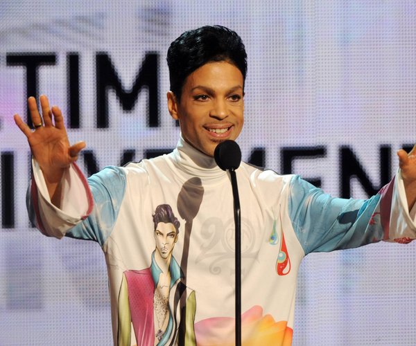 Prince-Quiz: Nur echte Fans kennen diese Lyrics auswendig!