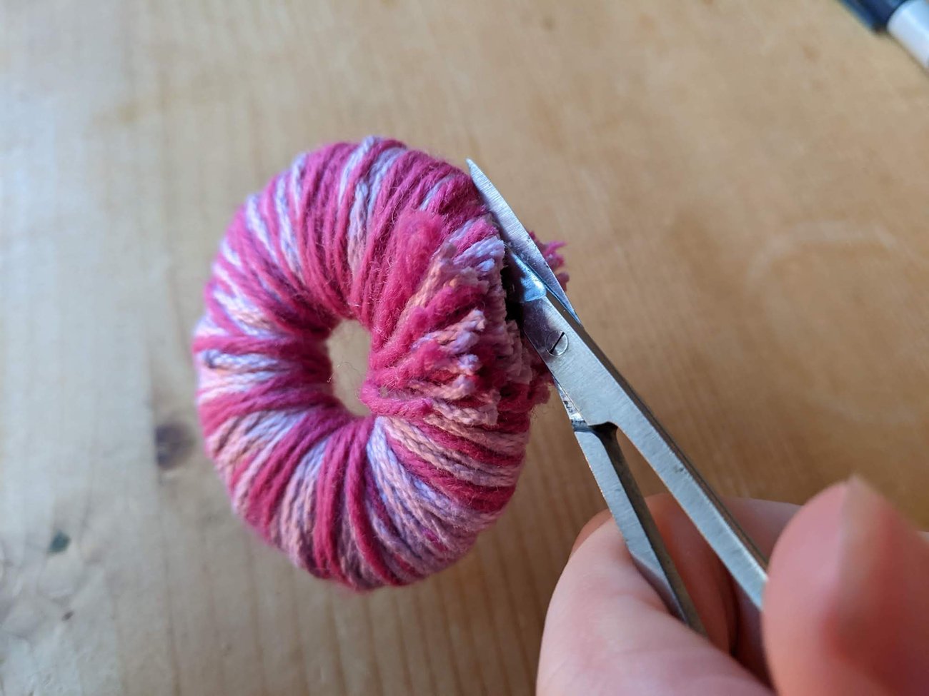 Basteln mit Wolle: Diese 6 Ideen werden eure Kinder lieben