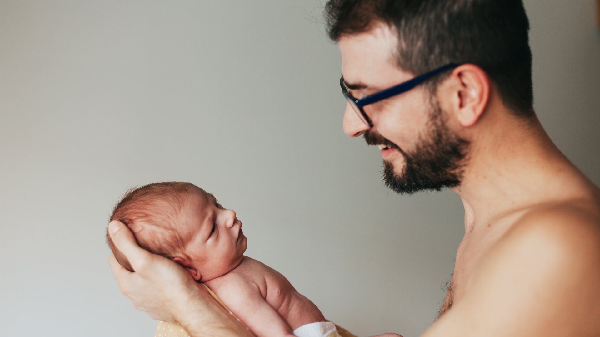Das Vater werden meistern: 5 Tipps von einem Papa & Partner