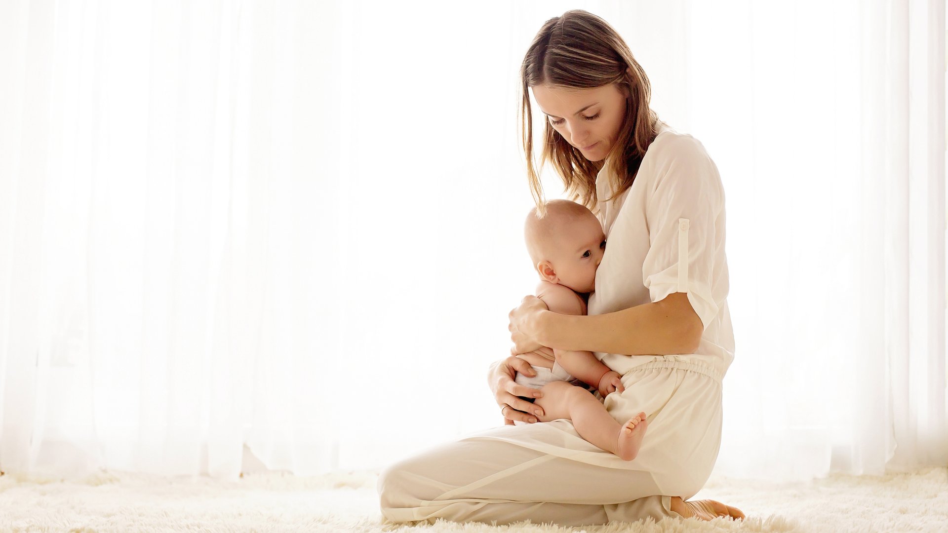 Muttermilch: Was sie für Mama und Baby Wunderbares leistet