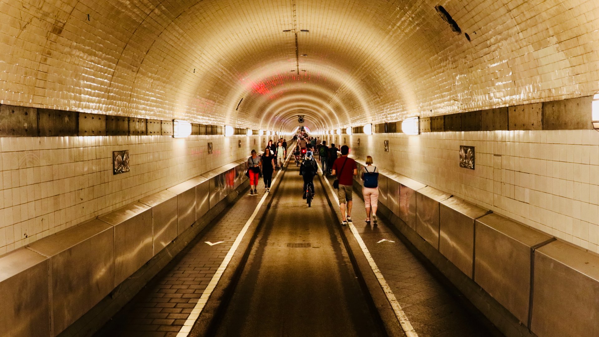Elbtunnel Beste Uhrzeit