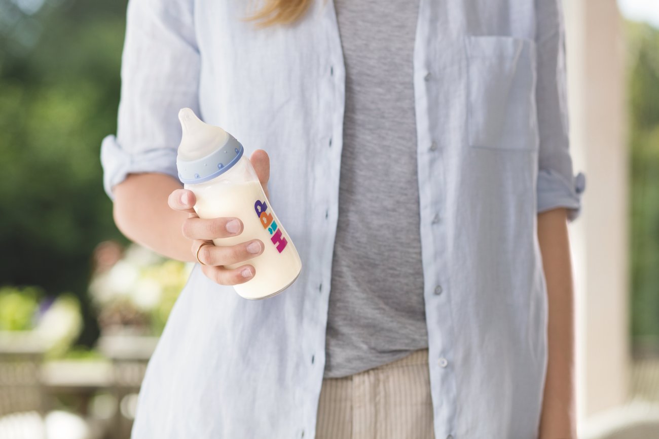 Milchnahrung für Babys: Worauf ihr bei der Auswahl achten solltet