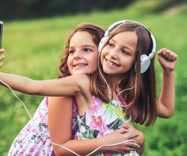 Darum können Deep fakes zur Gefahr für unsere Kinder (und uns) werden