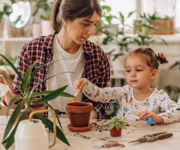 Ab wann dürfen Kinder Honig essen? Eltern-Wissen!