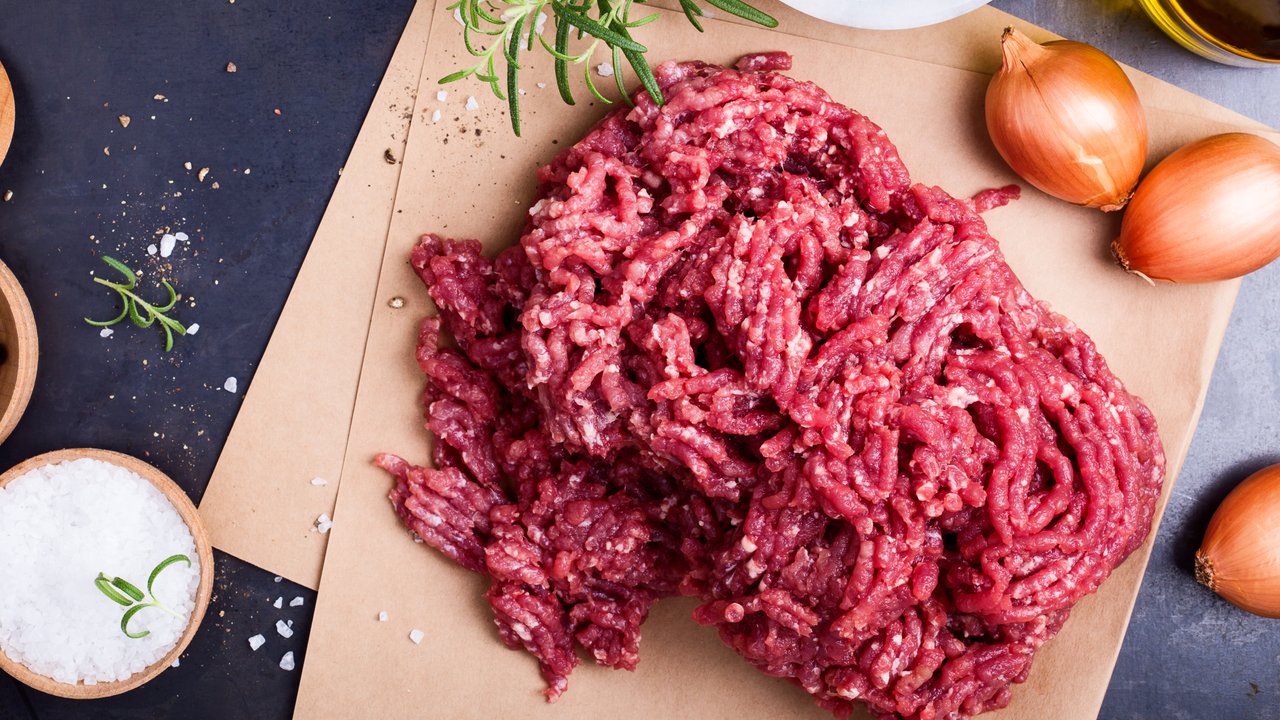 Veganes Hack im Test: Dieses beliebte Veggie-Hack ist mit Mineralöl ...