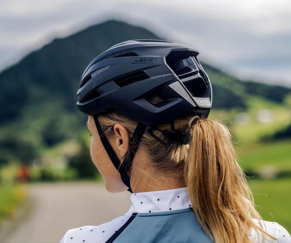Wie viel Sicherheit bietet ein Fahrradhelm im Ernstfall wirklich?