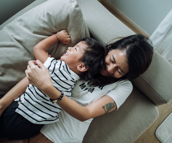 Kamelle: Was das süße Wort bedeutet und woher es kommt