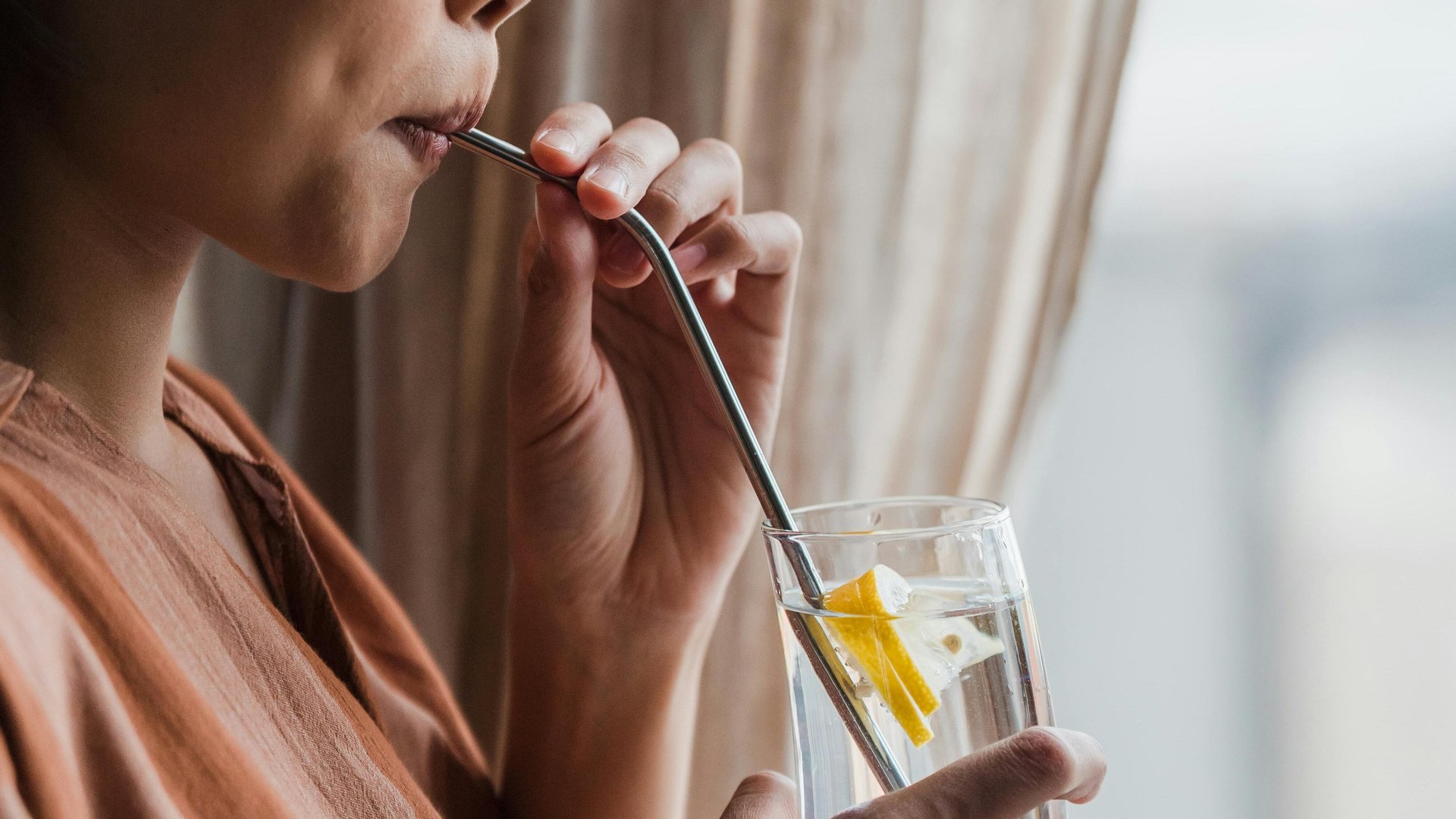 Zitronenwasser trinken: Achtet auf diese Besonderheit bei der Zubereitung