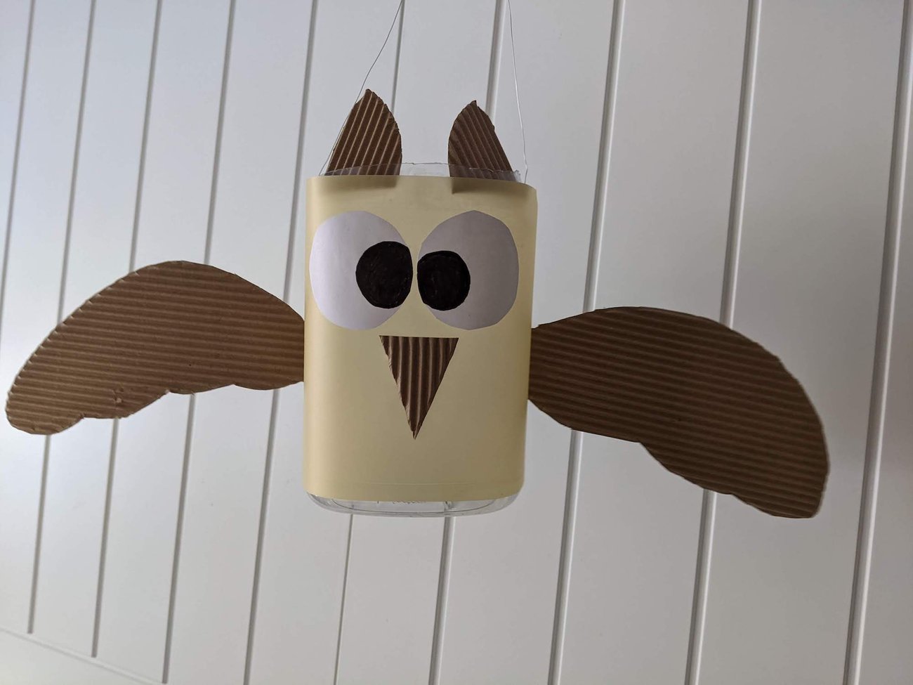 Laternen basteln aus Plastikflaschen: 4 Upcycling-Ideen, die überraschen
