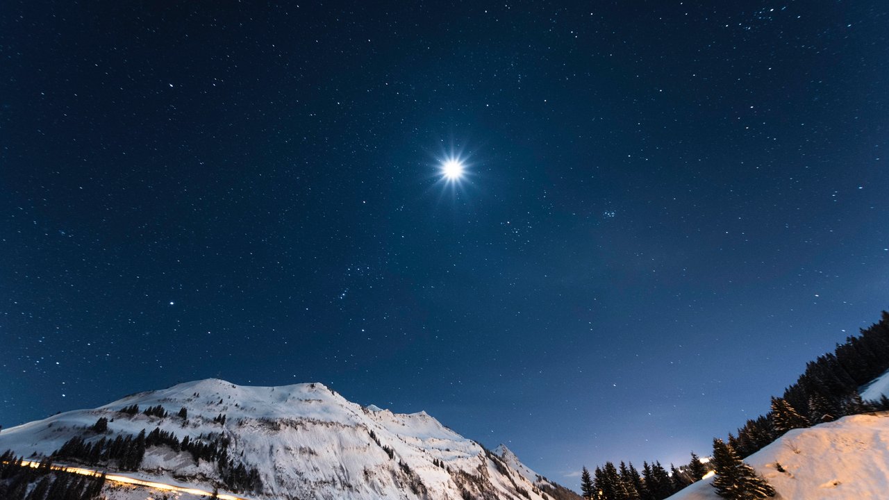 Was ist der Unterschied zwischen Stern und Planet? Für Kinder erklärt
